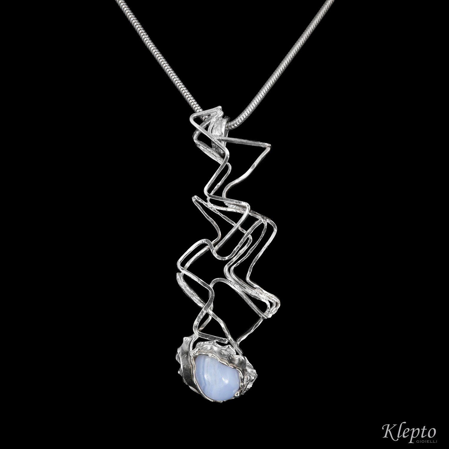 Pendente in Argento Silnova® a filo con Calcedonio
